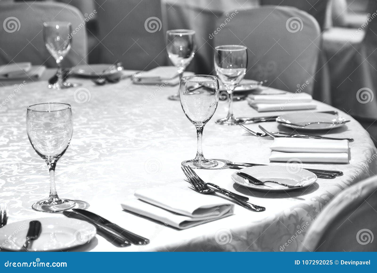 Interior of the Restaurant. a Set Table in the Restaurant, Waiting for ...