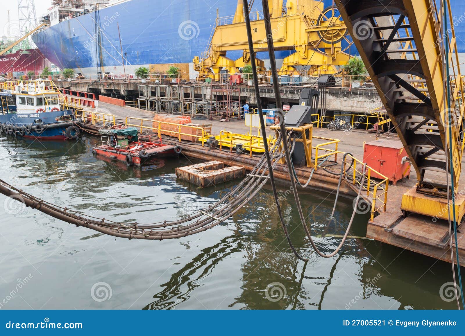 Interior of Sembawang Shipyard Editorial Photo - Image of asia, frame ...