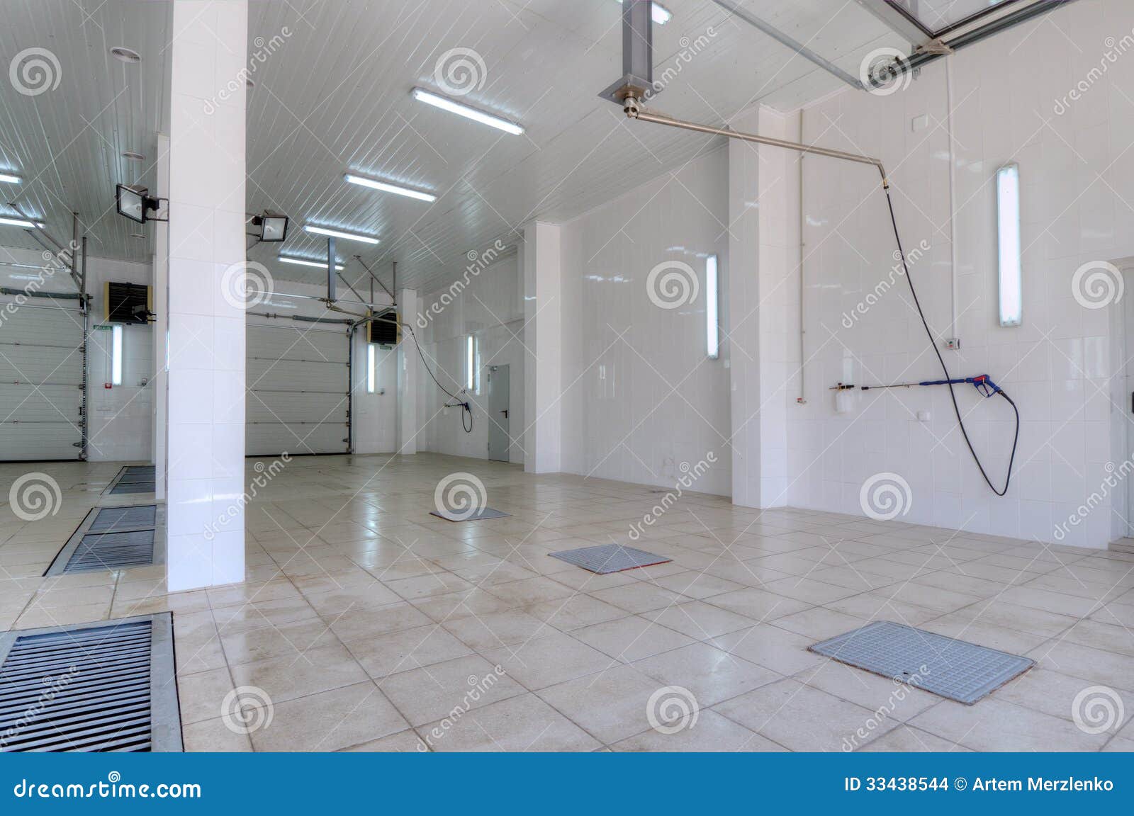 Interior space car wash stock photo. Image of floor, clean - 33438544