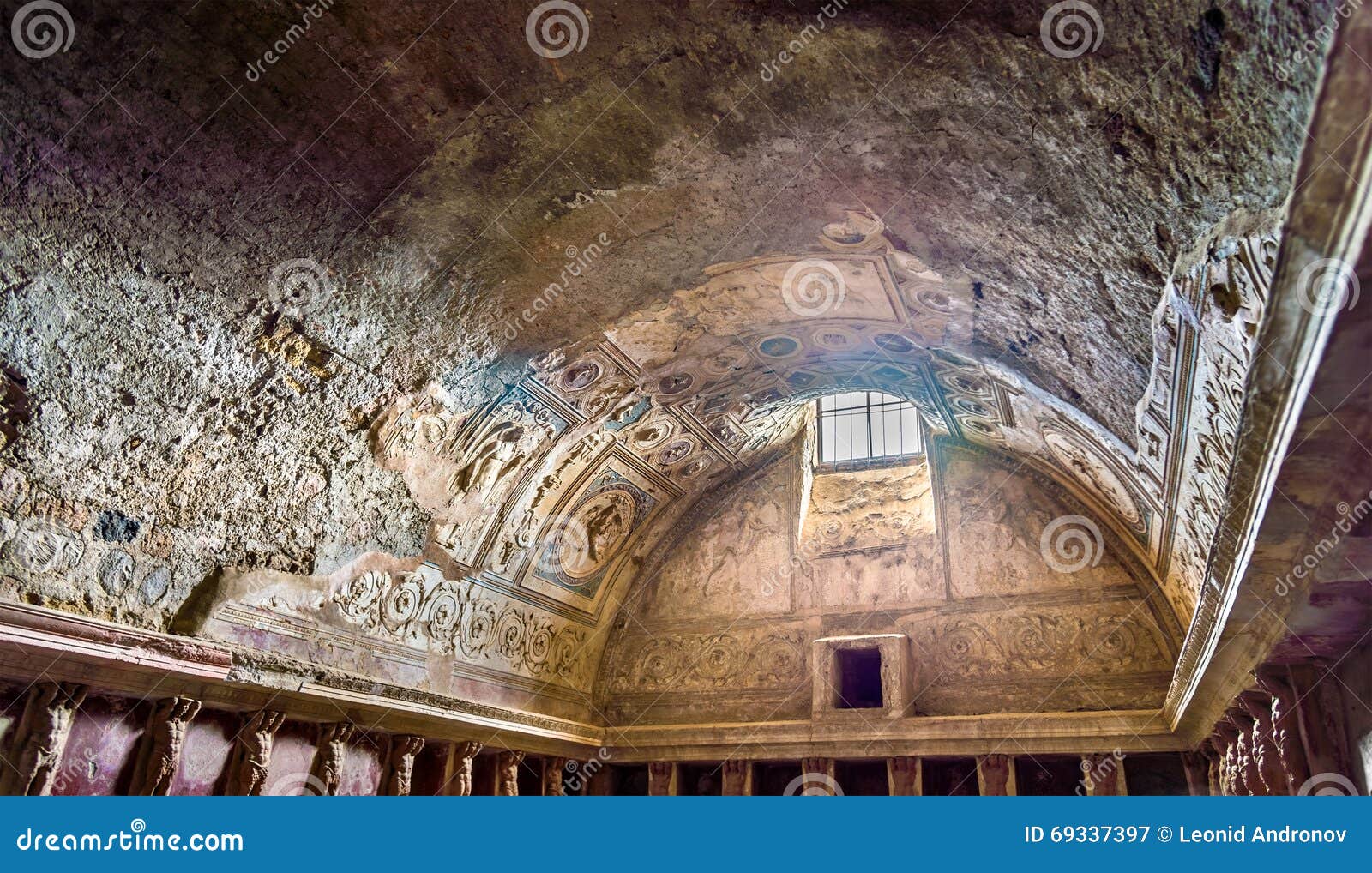 Interior of Stabian Baths in Pompeii Stock Image - Image of figure ...