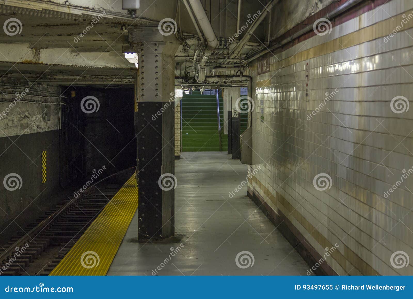 Interior of a Subway Station Stock Image - Image of crowd, move: 93497655