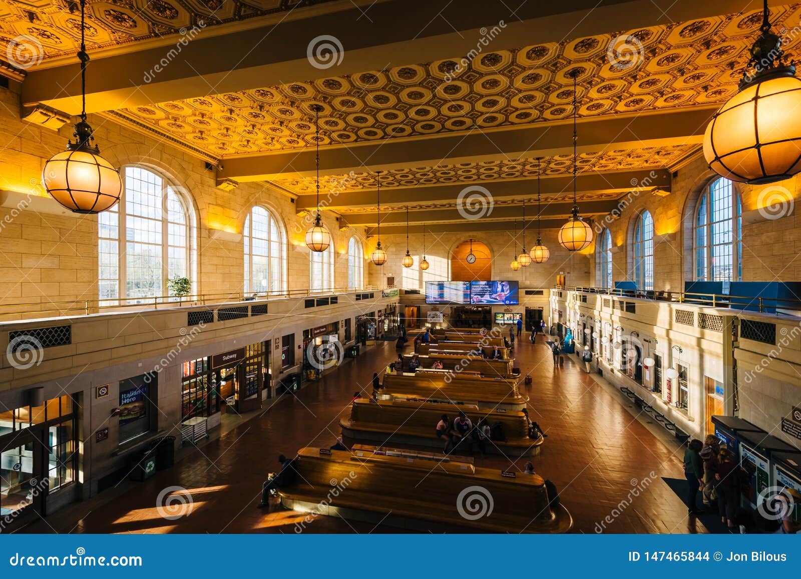 The Interior of Union Station in New Haven, Connecticut Editorial Stock ...
