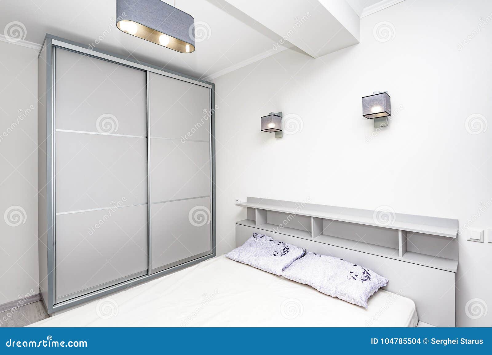 Interior Vazio Branco Simples Do Quarto Foto de Stock - Imagem de cupê, quarto: 104785504