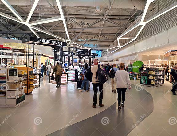 Interior View of the Athens International Airport (Eleftherios ... Interior View of the Athens International Airport (Eleftherios ...