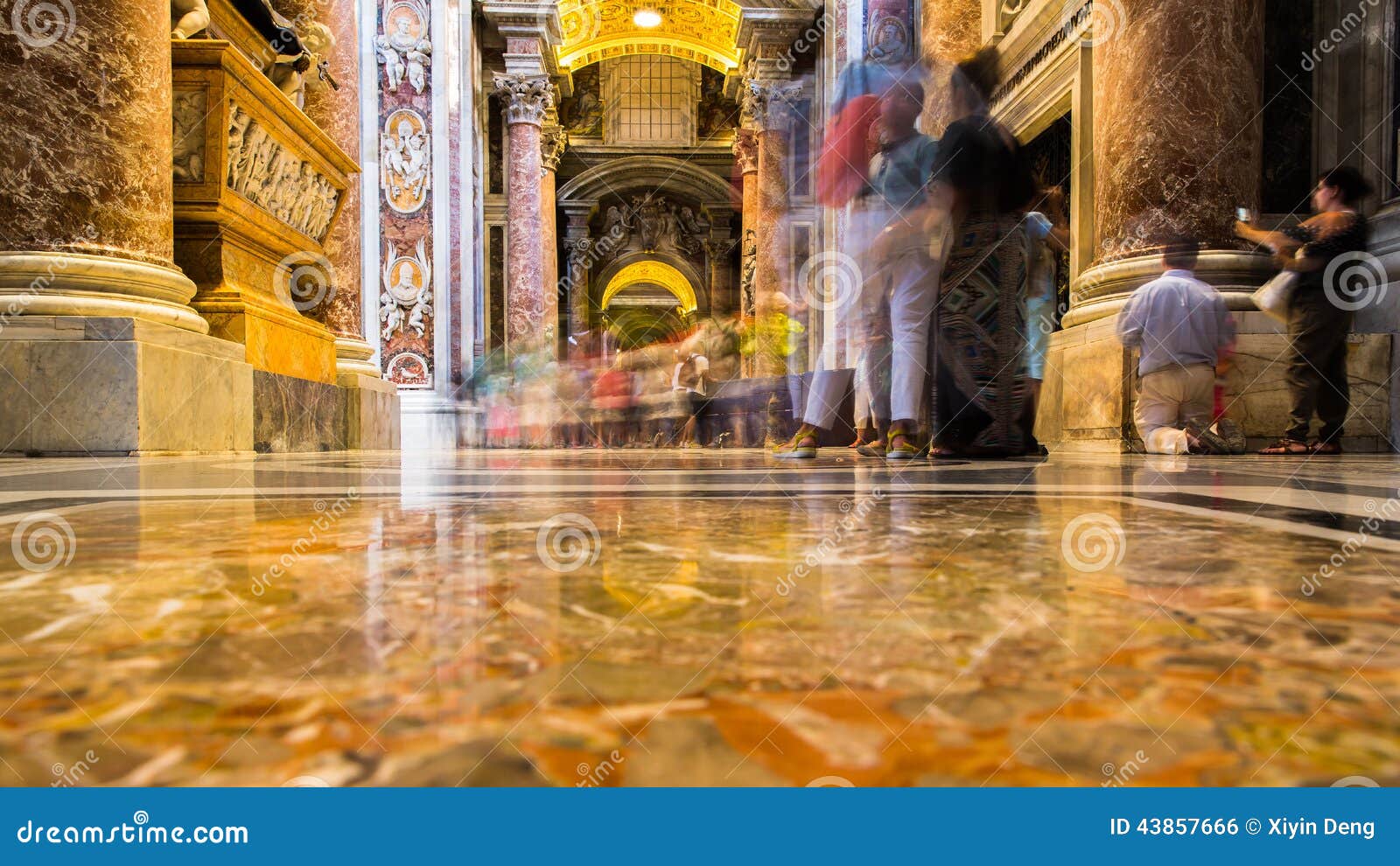 Interior View of Basilica Di San Pietro in Vaticano Editorial Photo ...
