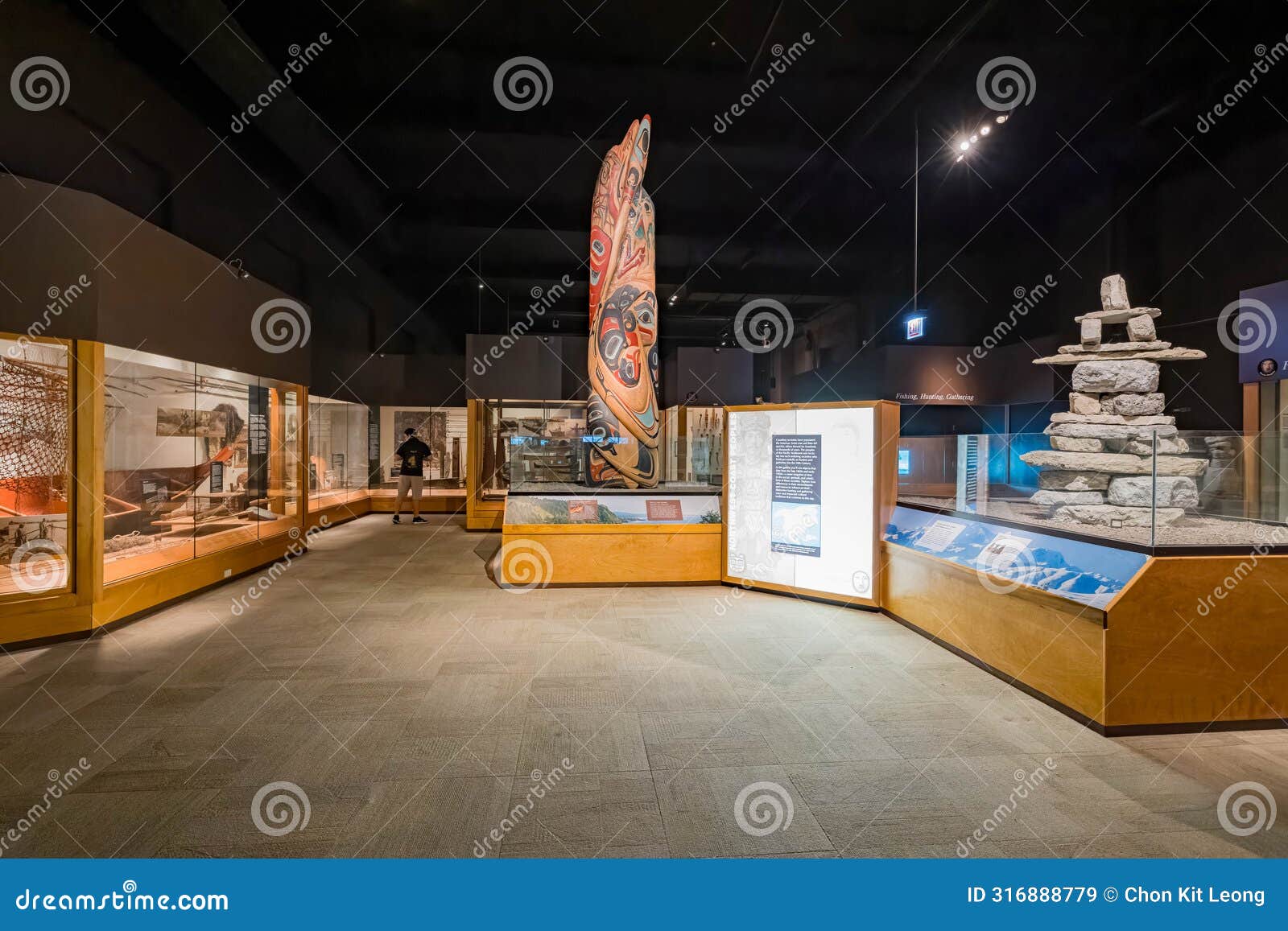 Interior View of the Field Museum Editorial Stock Image - Image of ...
