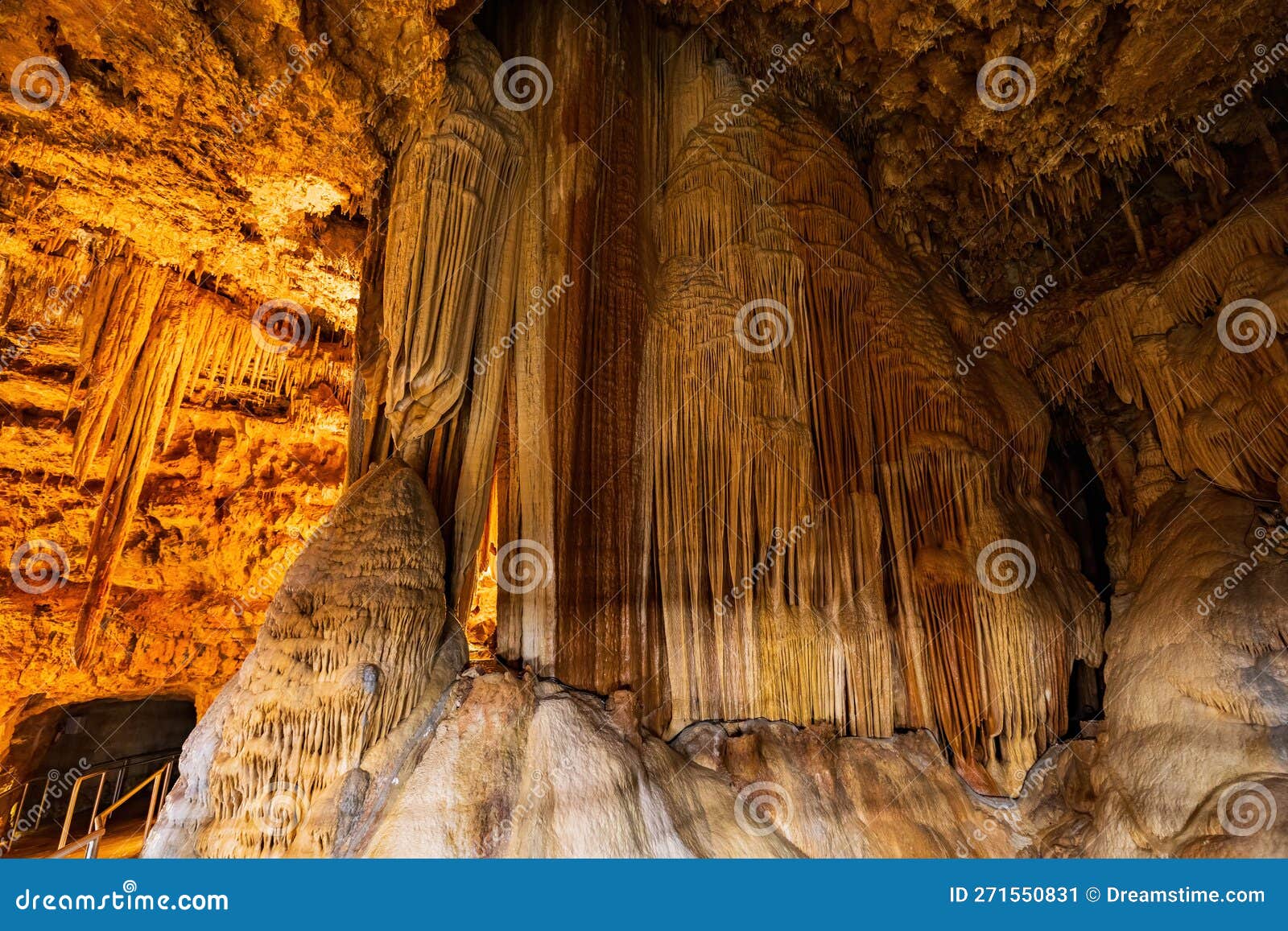 Interior View of the Meramec Caverns Stock Image - Image of america ...