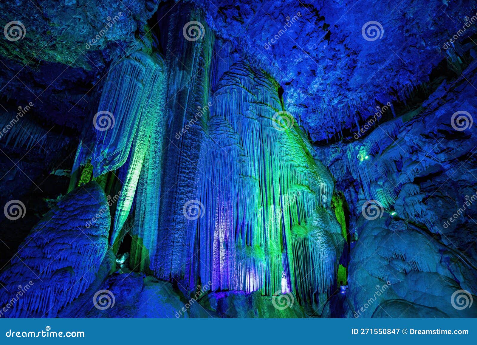 Interior View of the Meramec Caverns Stock Image - Image of natural ...