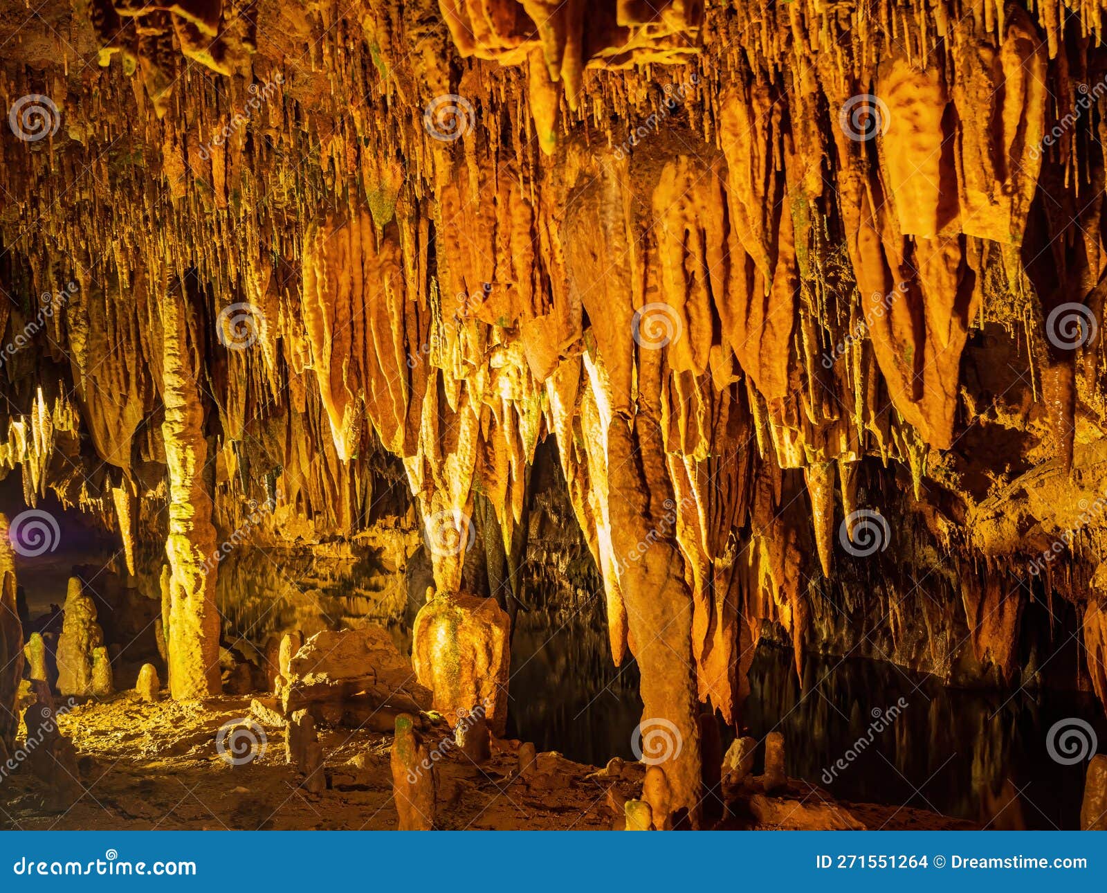 Interior View of the Meramec Caverns Stock Photo - Image of united ...