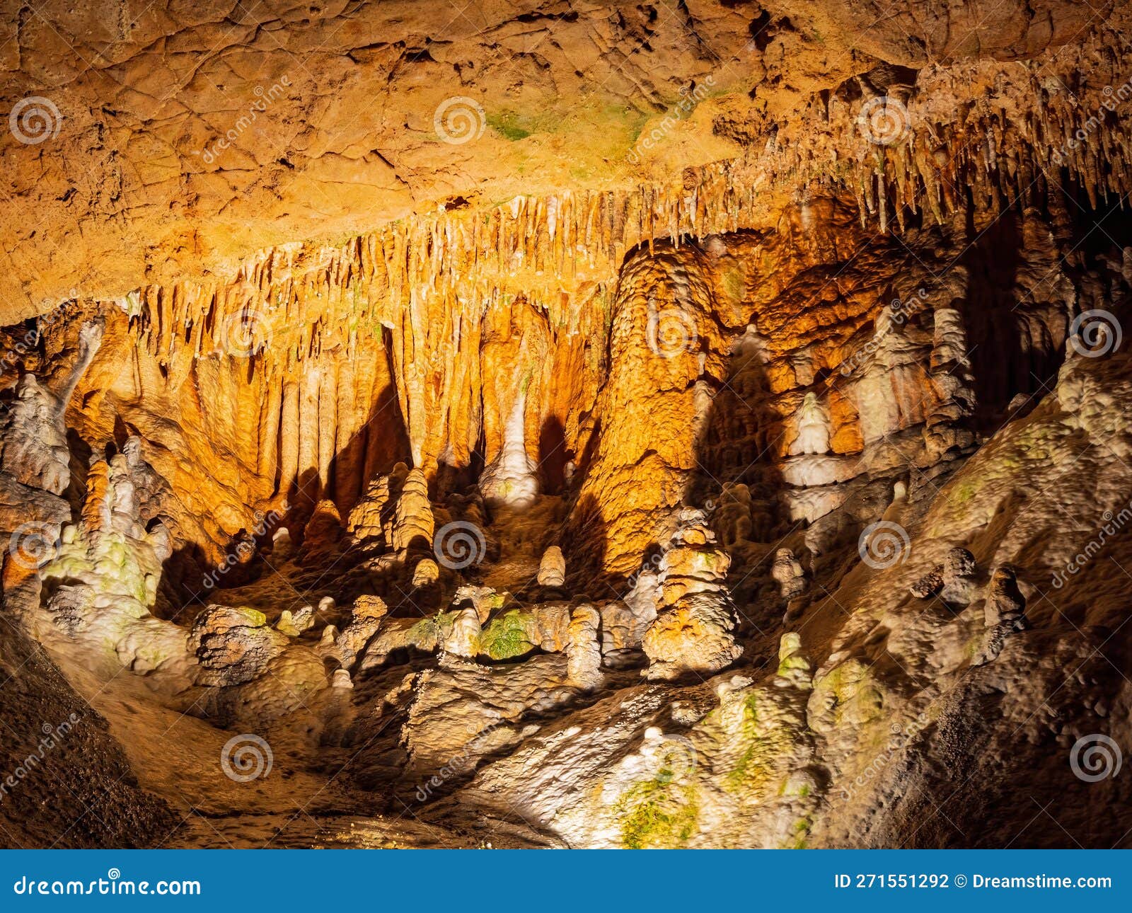 Interior View of the Meramec Caverns Stock Photo - Image of colorful ...