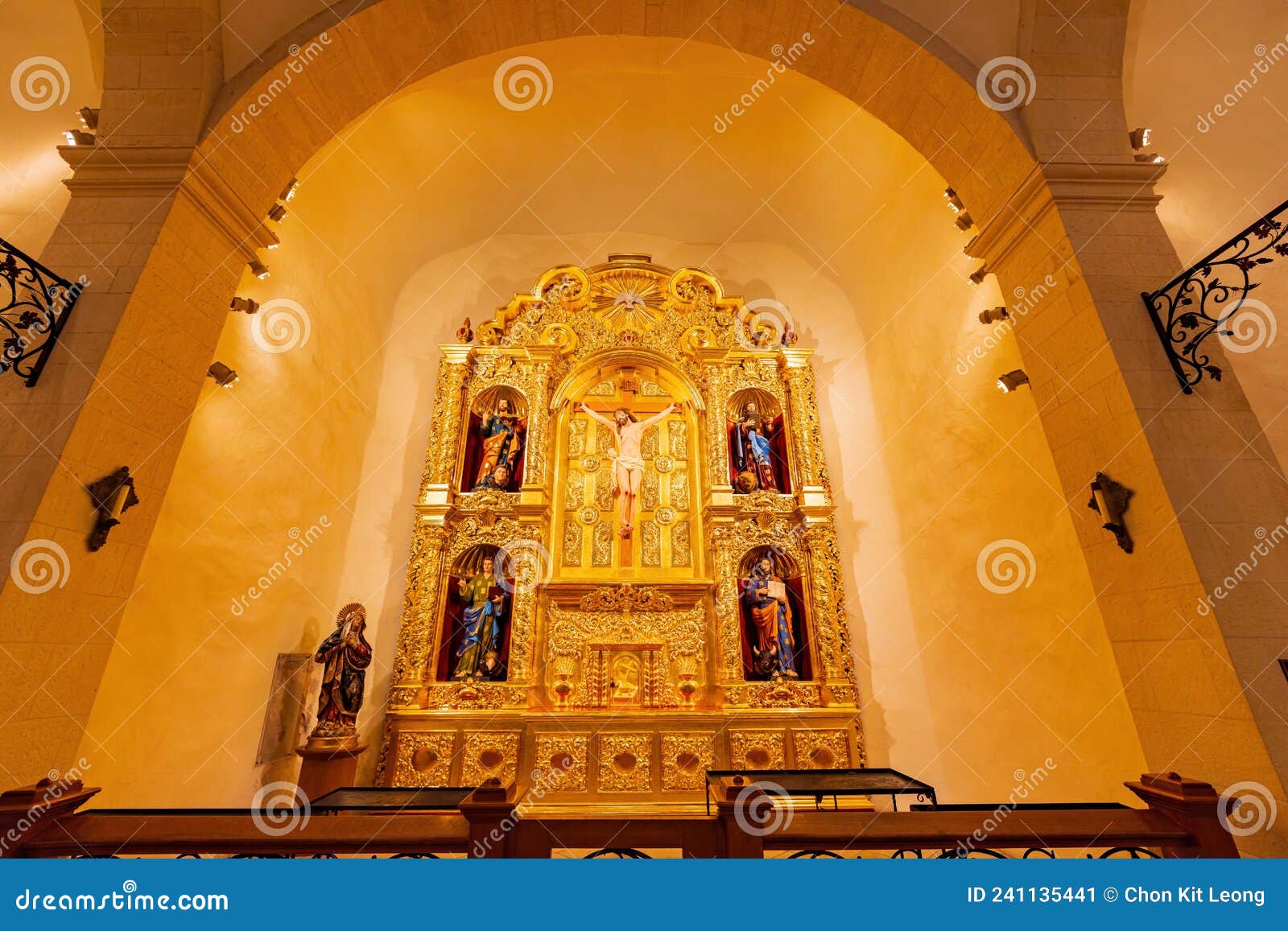 Interior View of the San Fernando Cathedral Editorial Photo - Image of ...