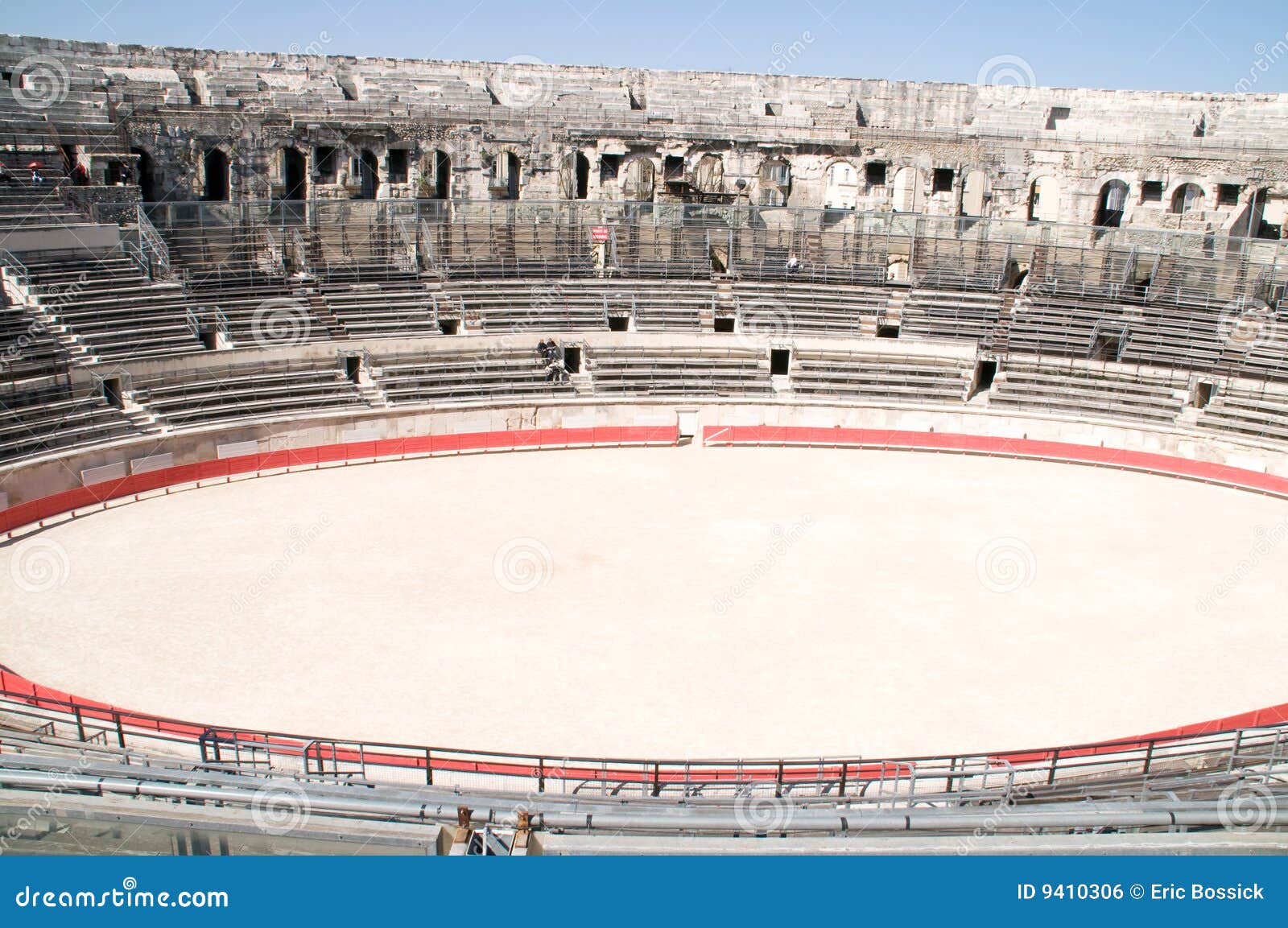 Interiore Dell'arena Romana a Nimes Fotografia Stock - Immagine di ...