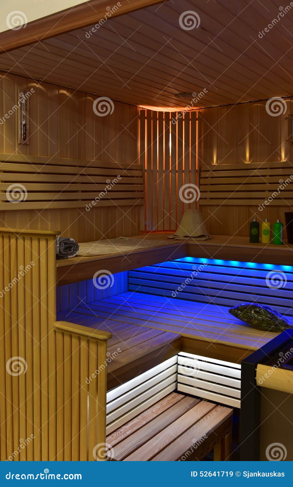 Interiore di sauna immagine stock. Immagine di moderno - 52641719