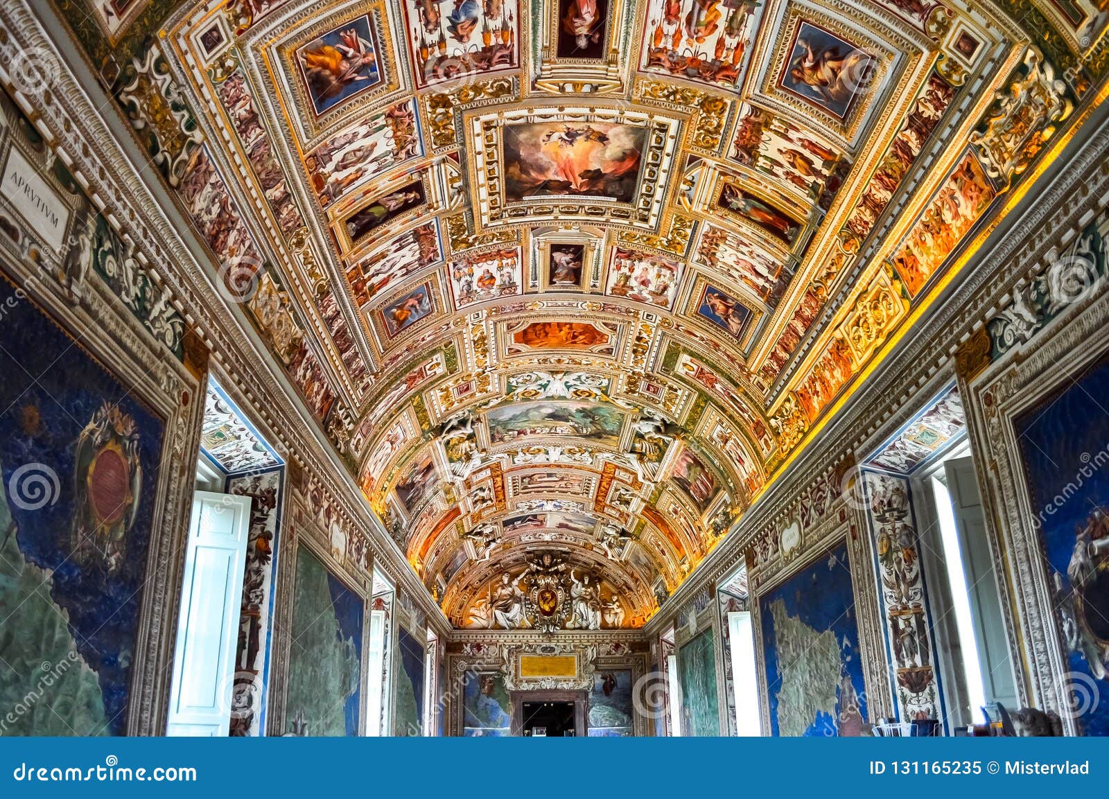 Interiores Del Museo Del Vaticano Imagen editorial - Imagen de interior ...