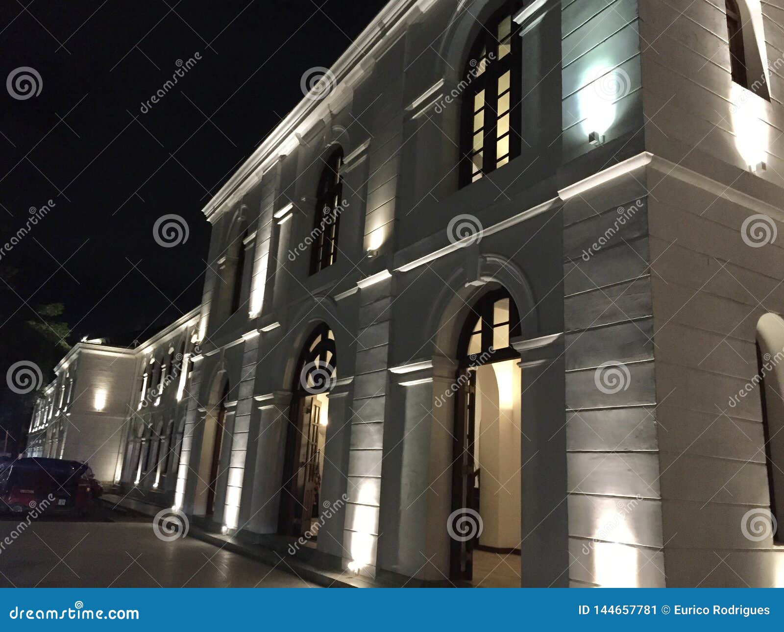 Interiors of the Arcade Independence Square Shopping Complex, Colombo ...