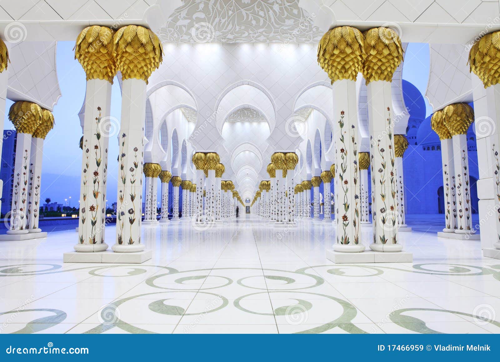 Interiors of Sheikh Zayed Mosque, Abu Dhabi Stock Image - Image of ...