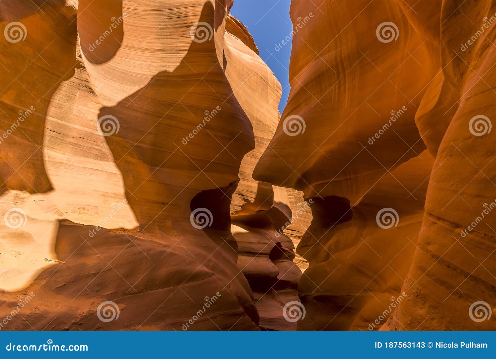 Interlocking Spurs in the Slot Canyon in Lower Antelope Canyon, Page ...