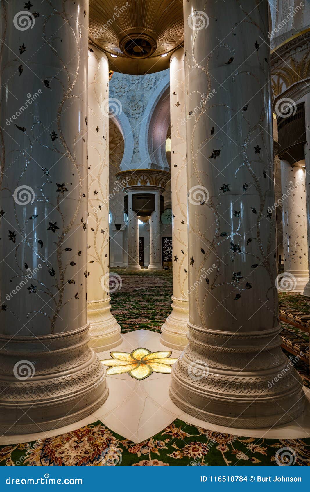 Internal Columns of the Sheik Zayed Mosque Editorial Stock Image ...