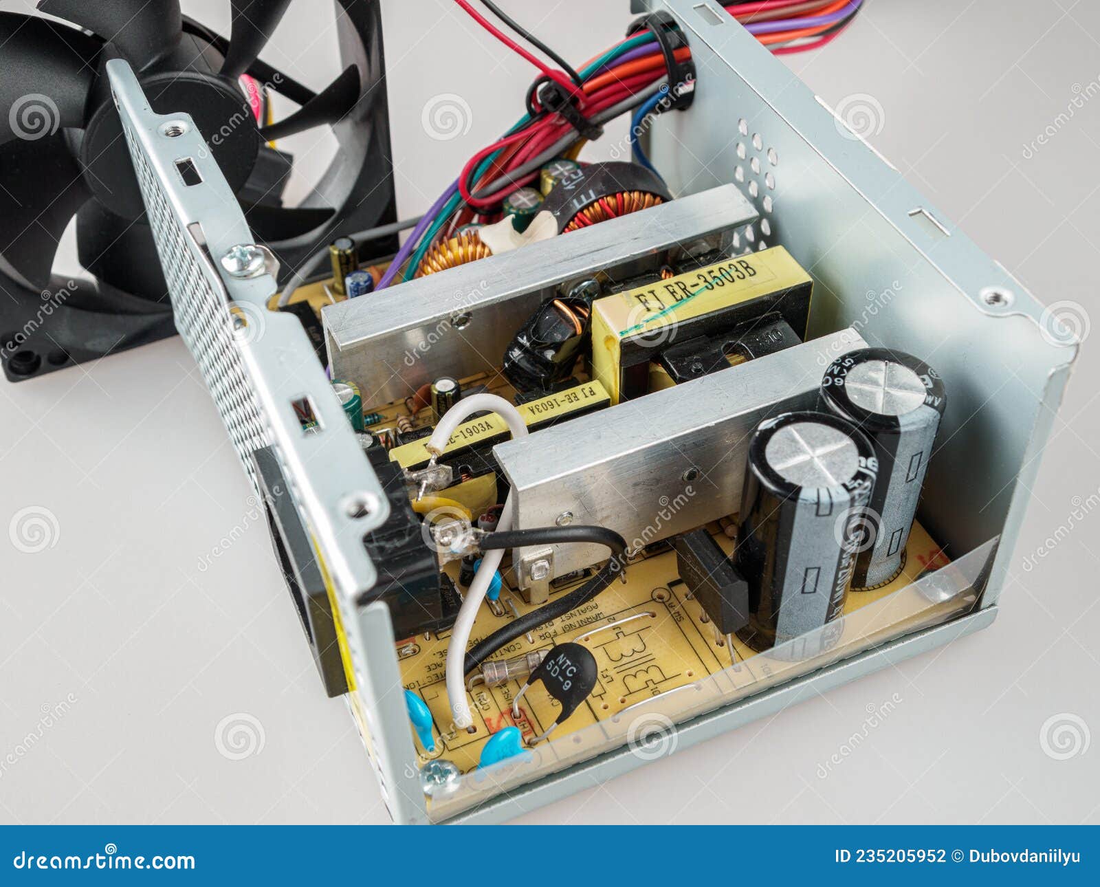 Repair Of A Disassembled Old Engine On A Car Head Timing Mechanism Wear ...