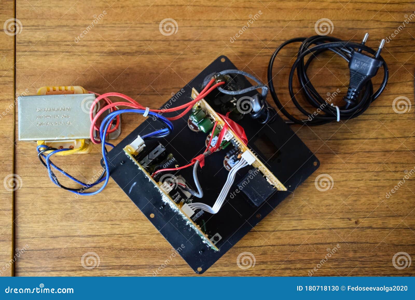 An Internal Power Amplifier from the Computer Speaker System Microlab ...