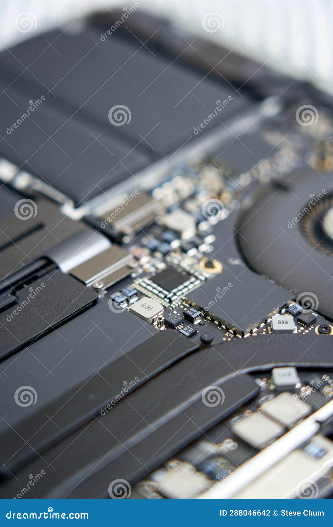 The Internal Structural Electronic Components of a Disassembled High ...