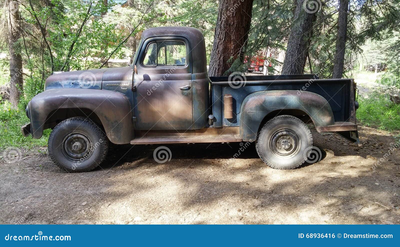 International 220 Half Ton Pickup 1954 Editorial Photo - Image of ...