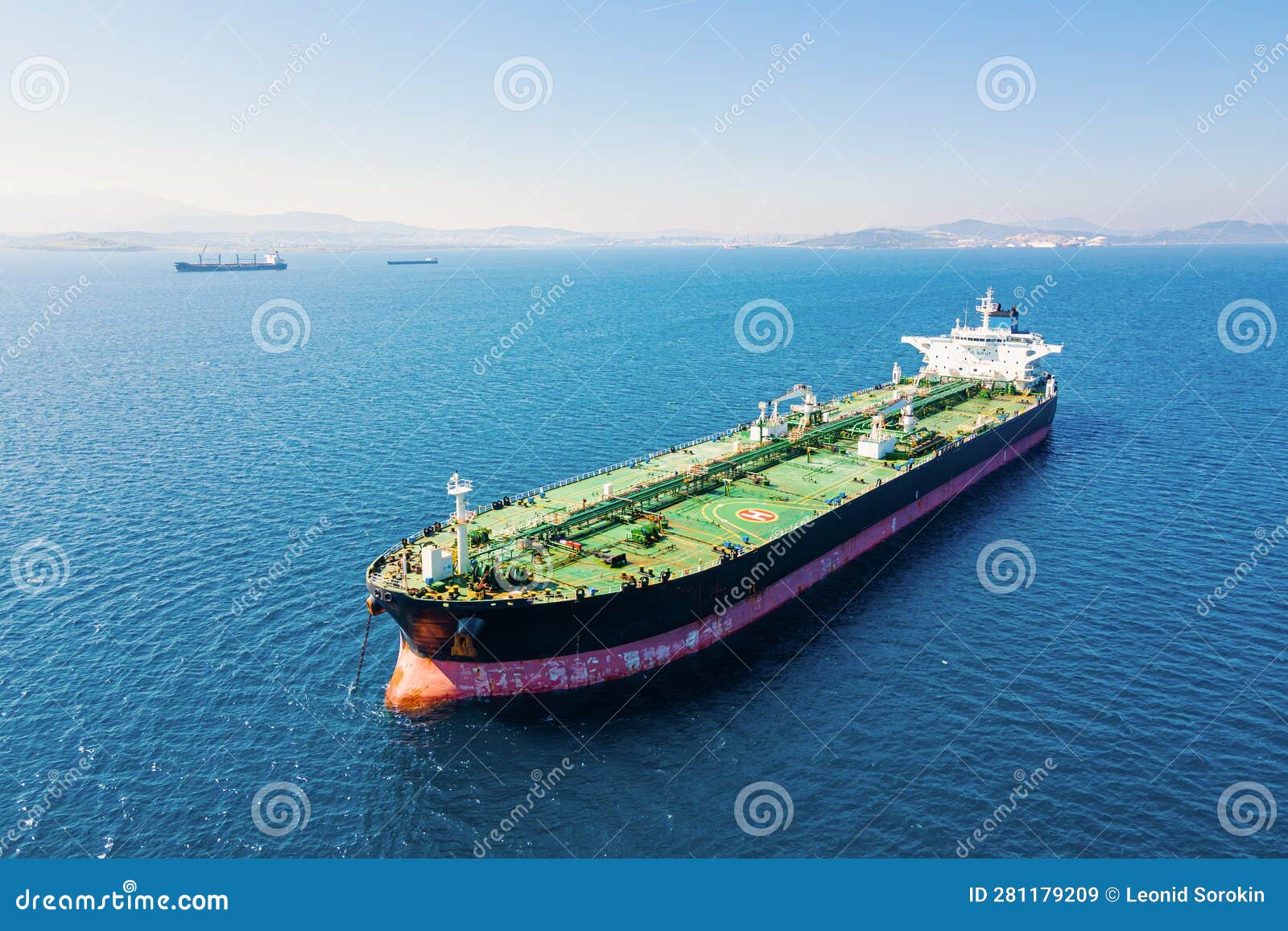 Crude Oil Loading Terminal Stock Photography | CartoonDealer.com #240091448 Crude Oil Loading Terminal Stock Photography | CartoonDealer.com #240091448