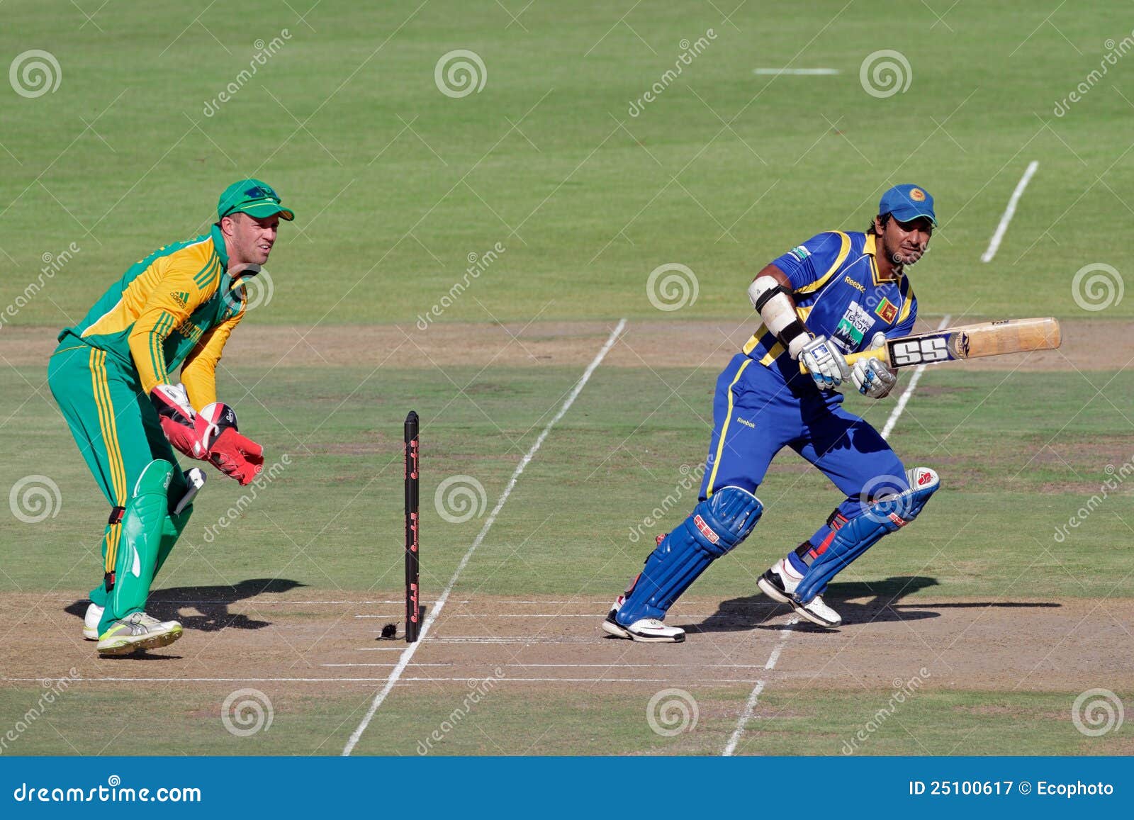 International One-day Cricket Editorial Photography - Image of player ...