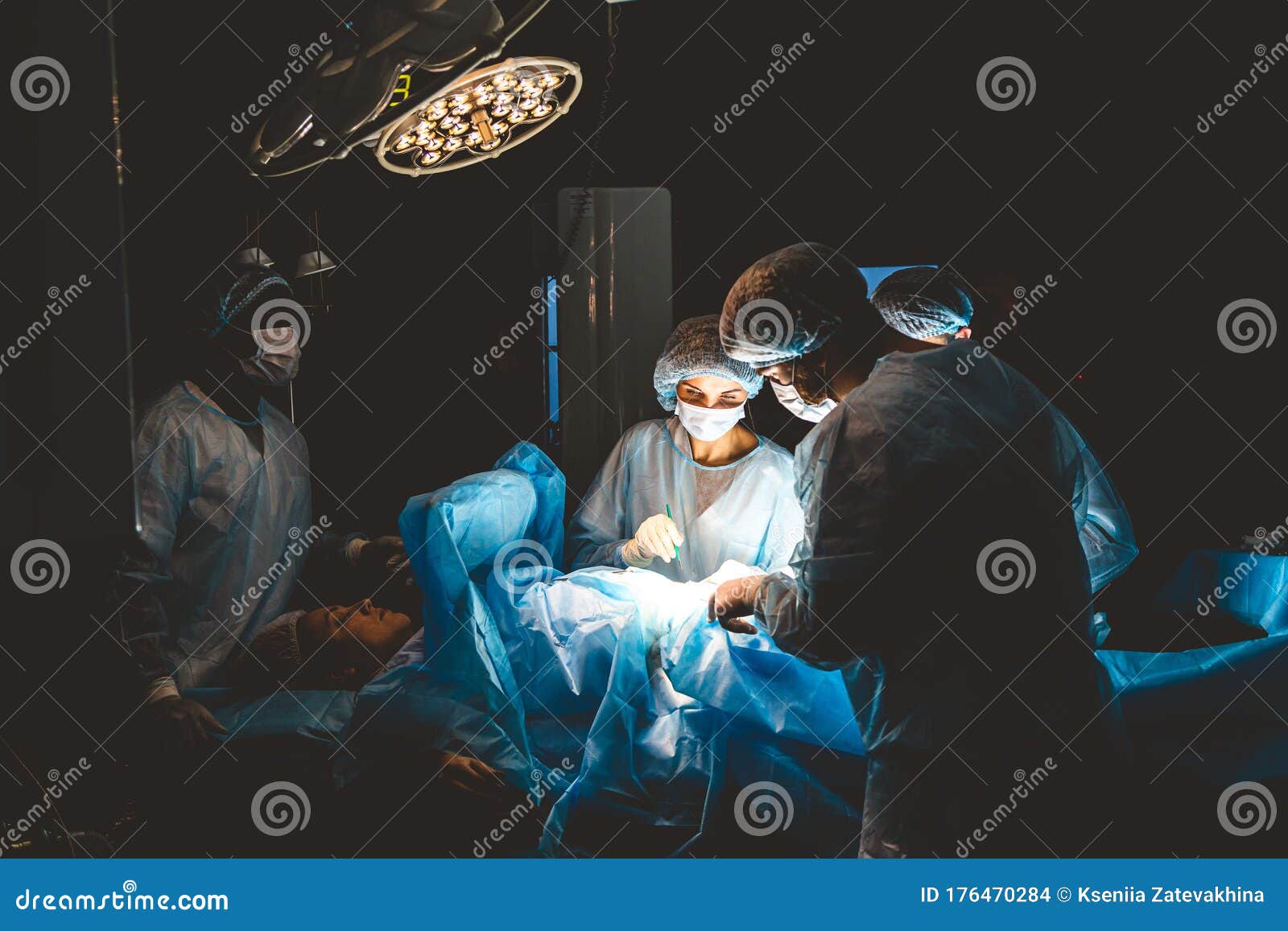 An International Team of Doctors Performs a Complex Surgical Operation ...