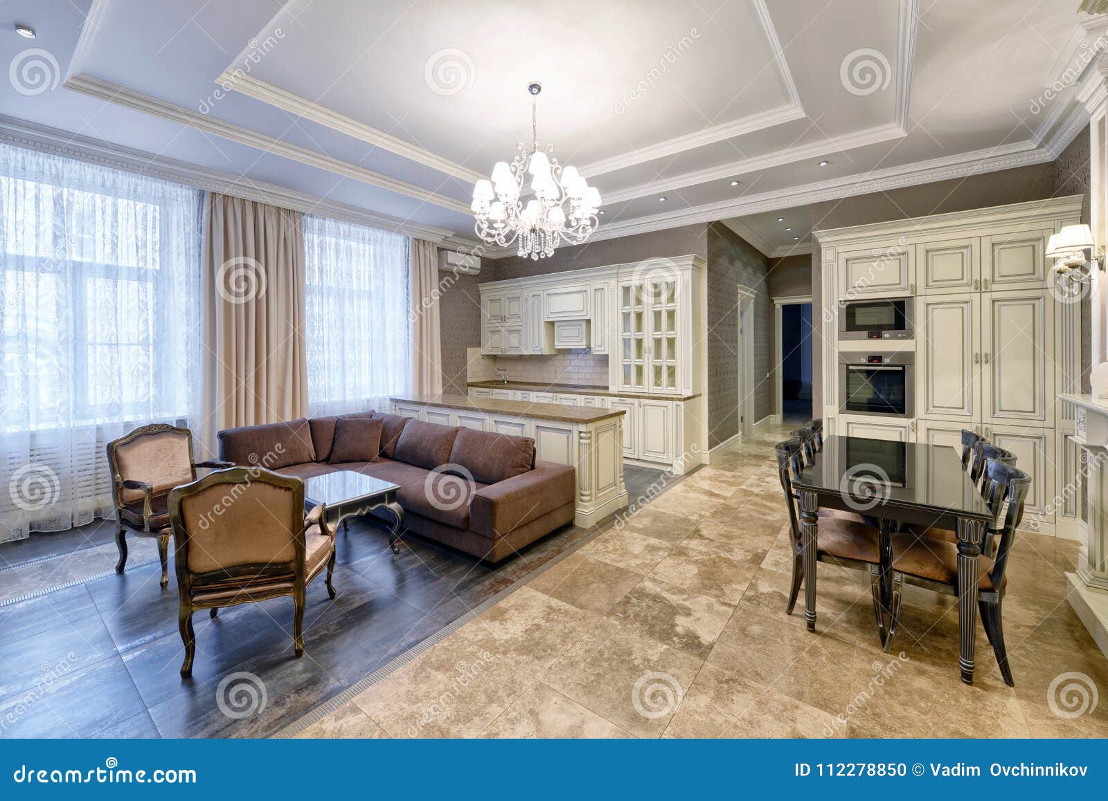 Interno Della Cucina - Salone in Una Casa Moderna Fotografia Stock ...