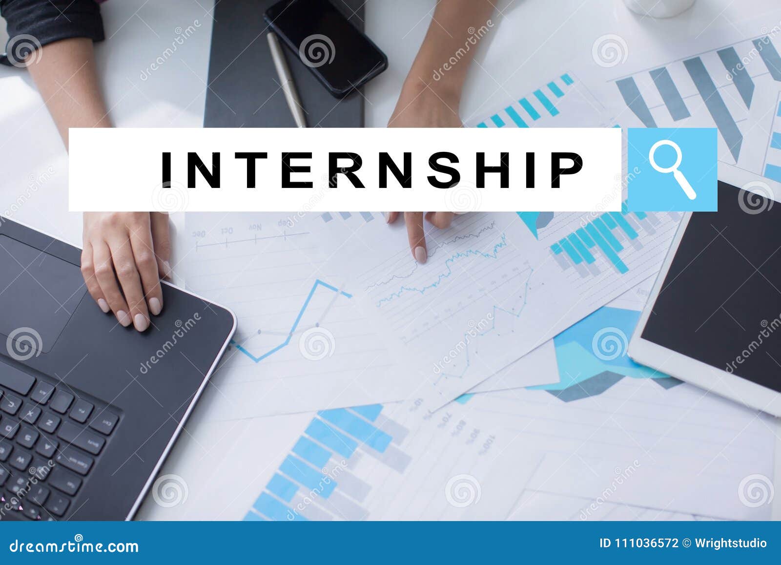 Internship Text on Virtual Screen. Business, Education and Internet ...