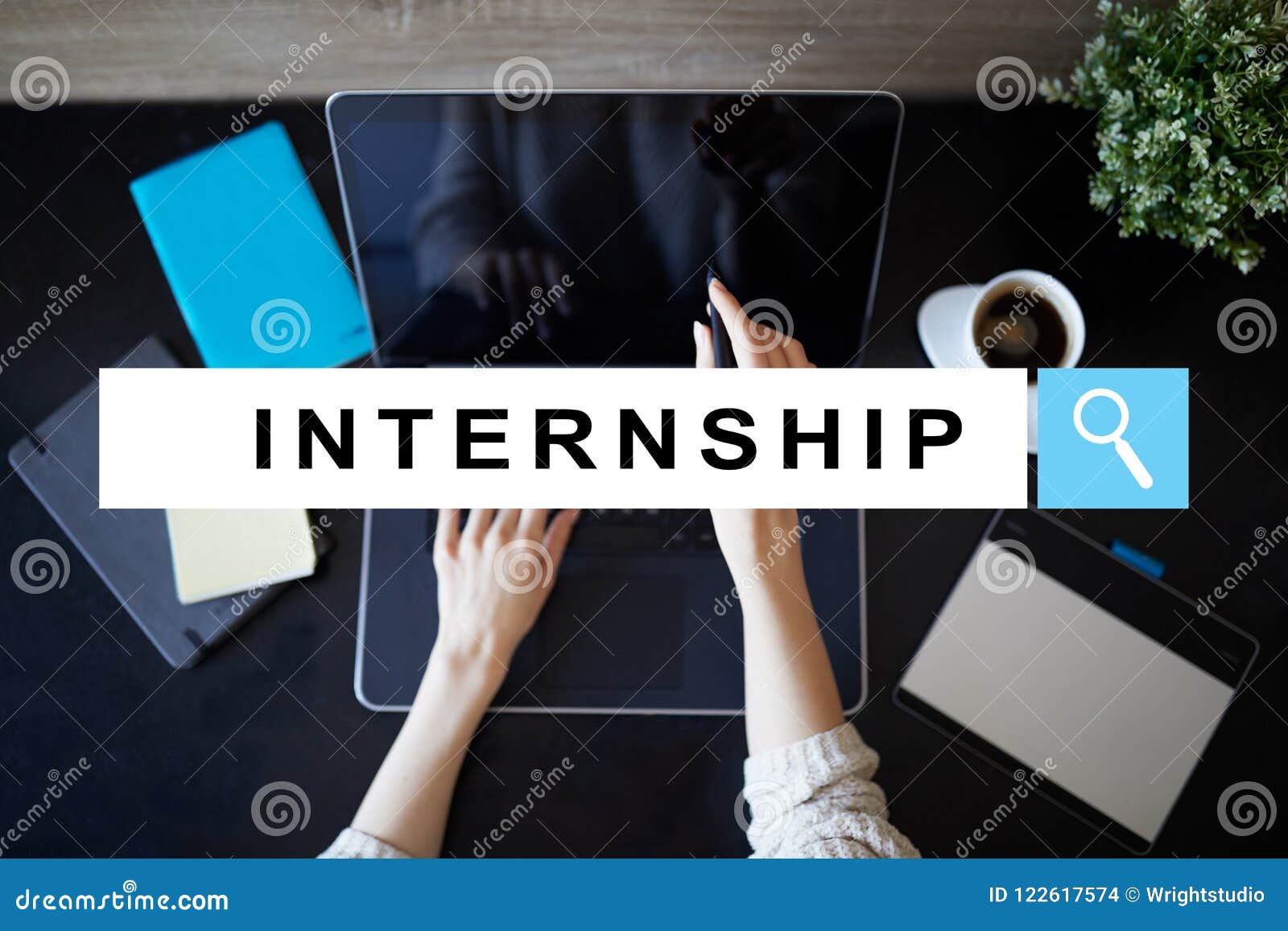 Internship Text on Virtual Screen. Business, Education and Internet ...