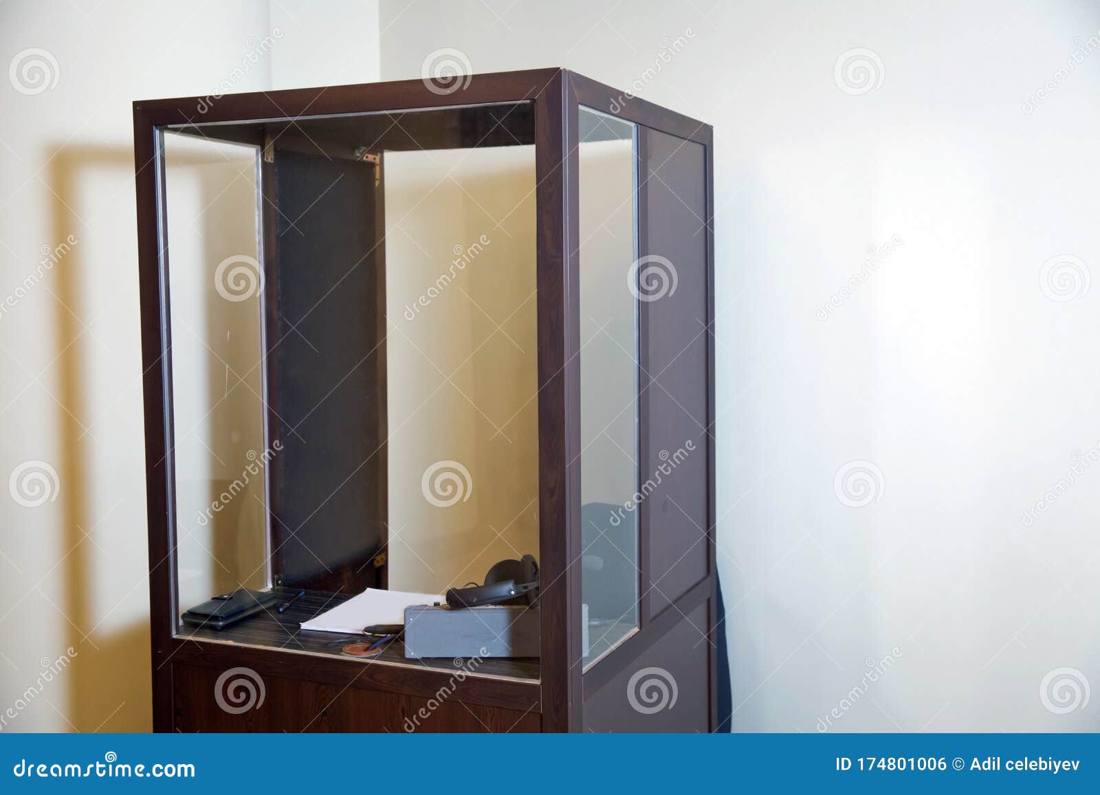 Interpreting - Microphone and Switchboard in an Simultaneous ...