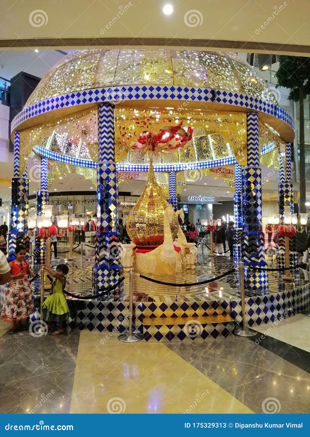 Interrior of Phoenix Mall Pune Editorial Stock Photo - Image of ...