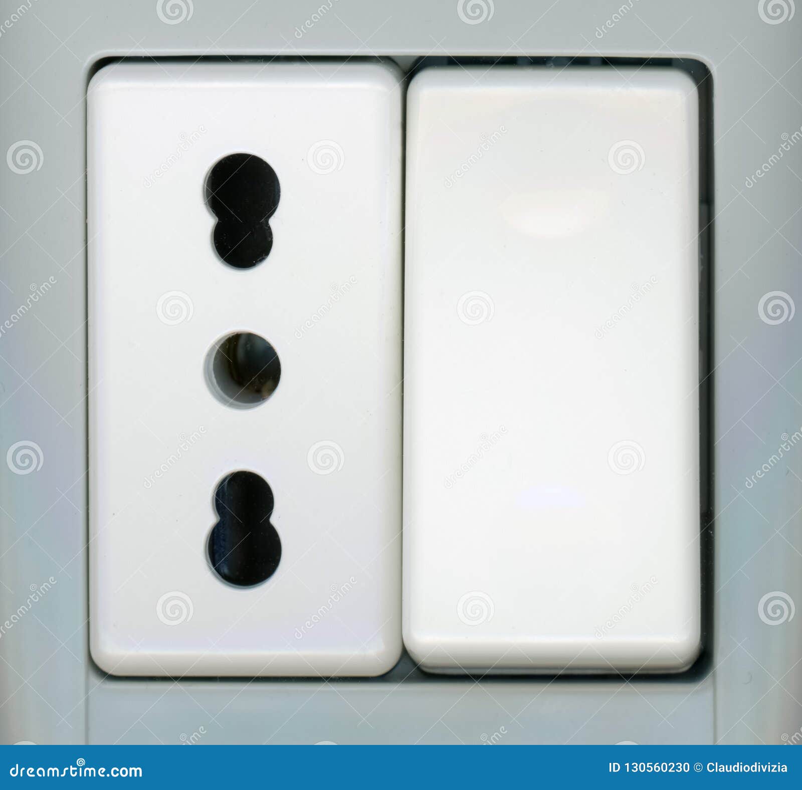 Interruptor y socket foto de archivo. Imagen de interruptor - 130560230