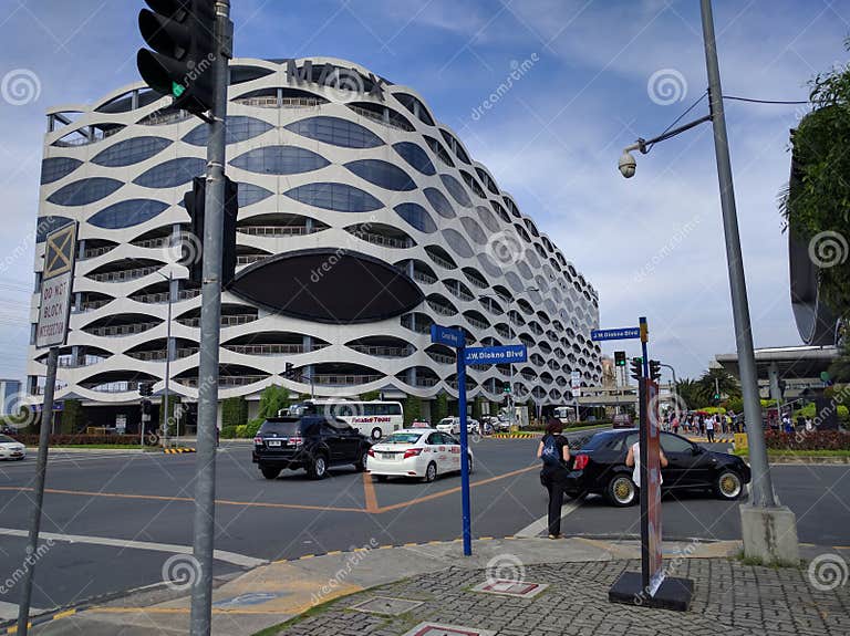 Intersection editorial photo. Image of philippines, building - 75295916