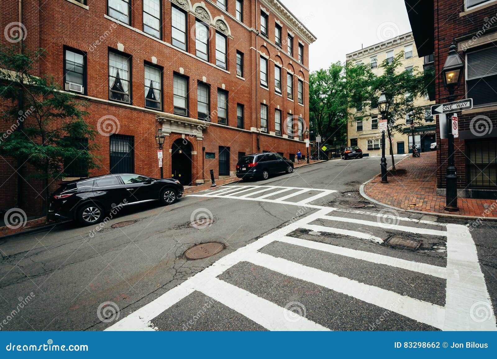 Intersection and Historic Buildings in Beacon Hill, Boston, Mass ...