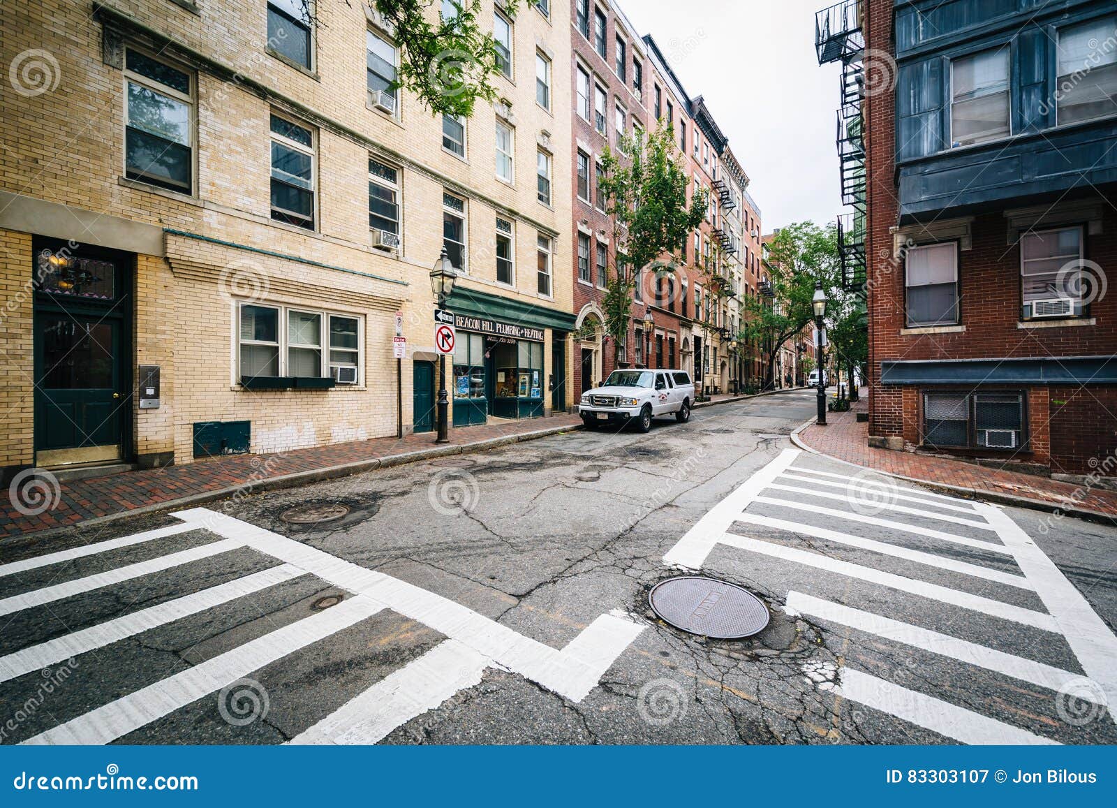 Intersection and Historic Buildings in Beacon Hill, Boston, Mass ...