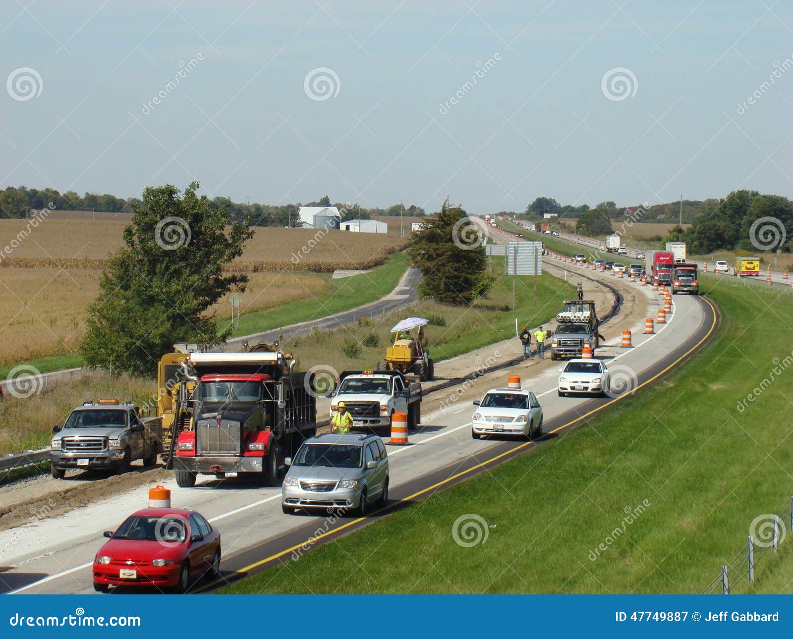 Interstate construction editorial photography. Image of worker - 47749887