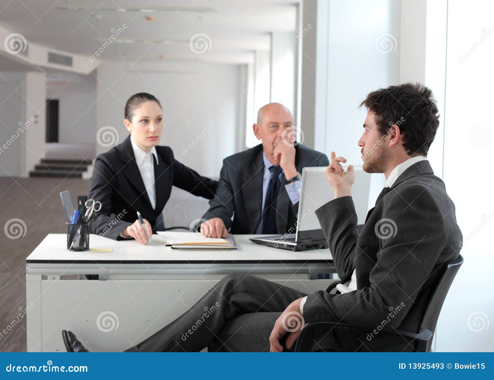 Interview stockbild. Bild von zweifel, angebot, kaukasisch - 13925493