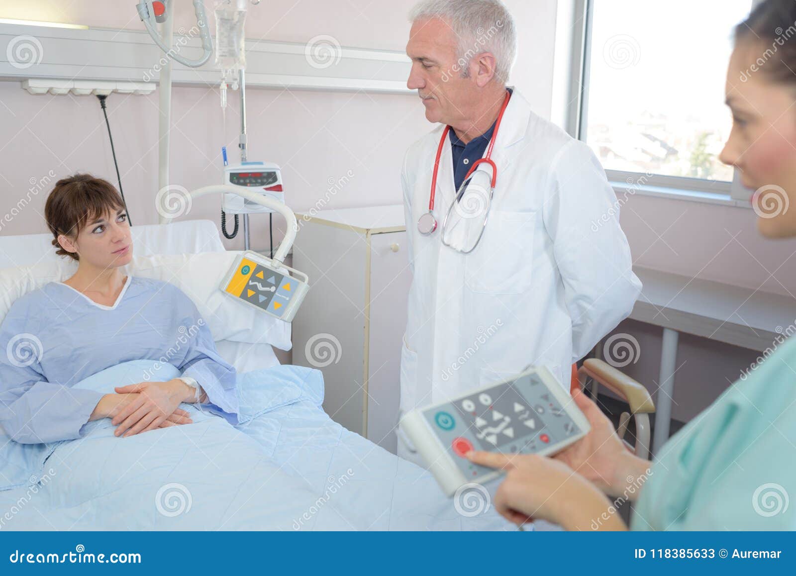 Interview with the patient stock image. Image of profession - 118385633