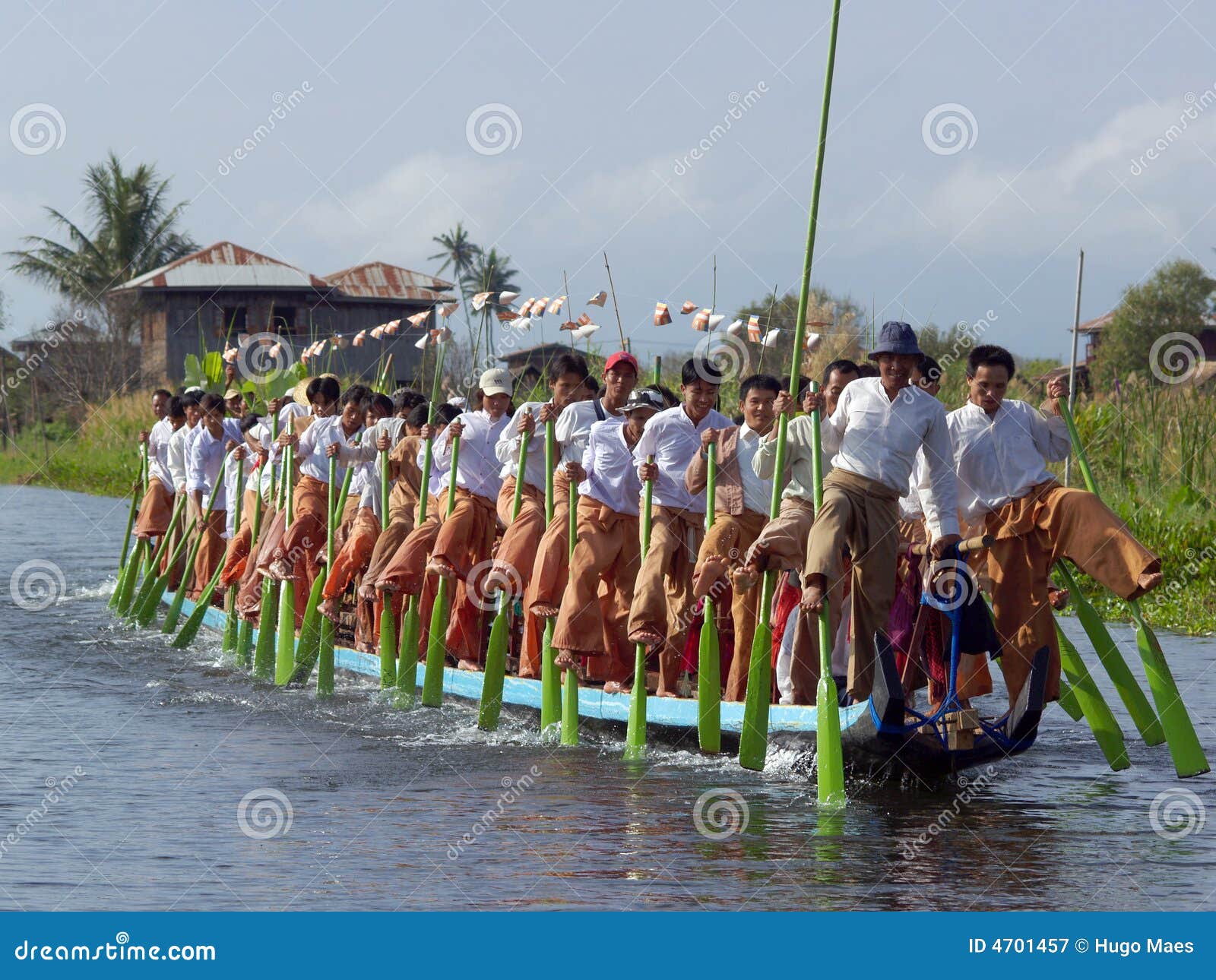 Intha Leg Rowing Tribe in Myanmar Editorial Photography - Image of ...