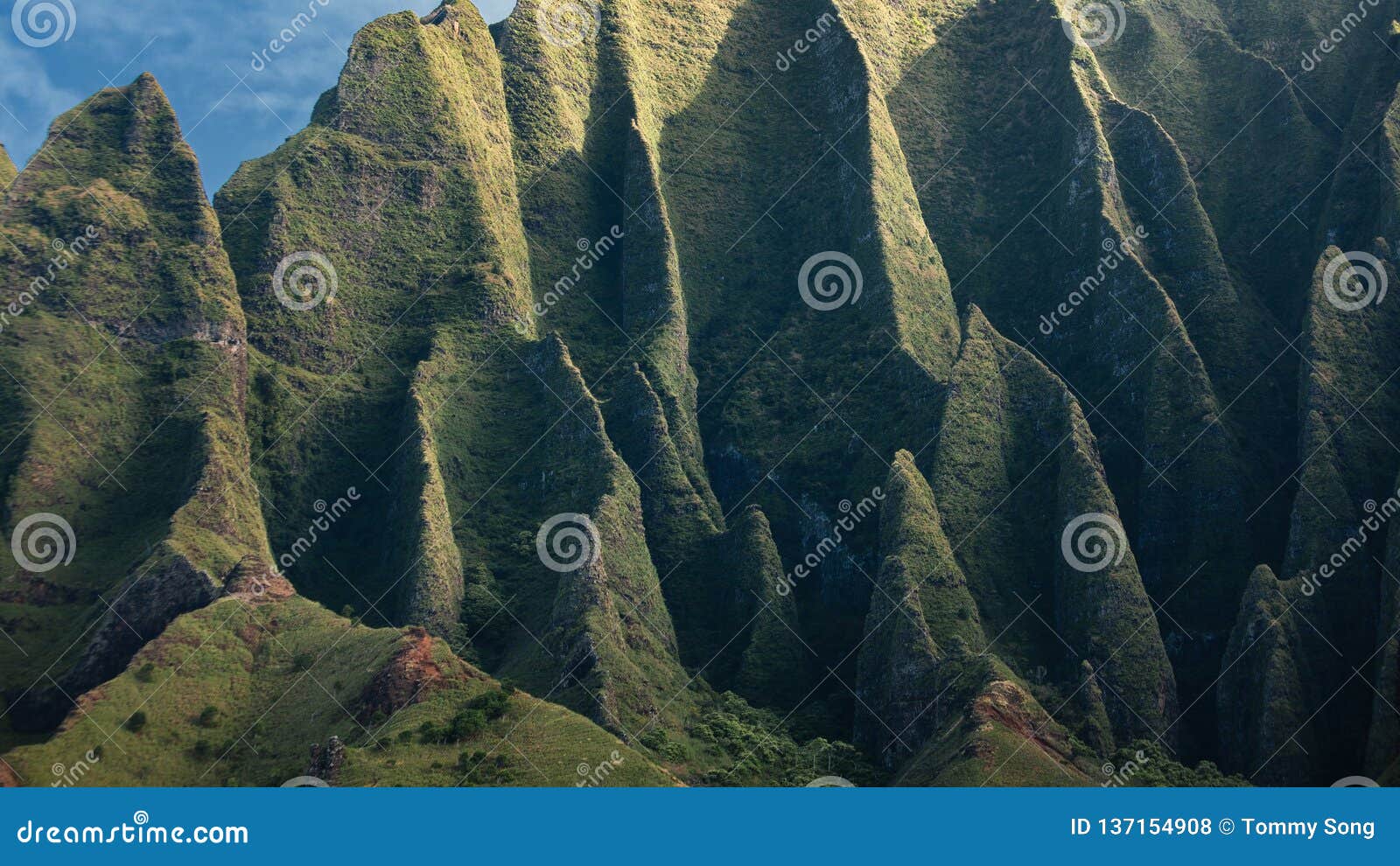 Intimate View of Na Pali Coast Cliffs Stock Photo - Image of rocks ...