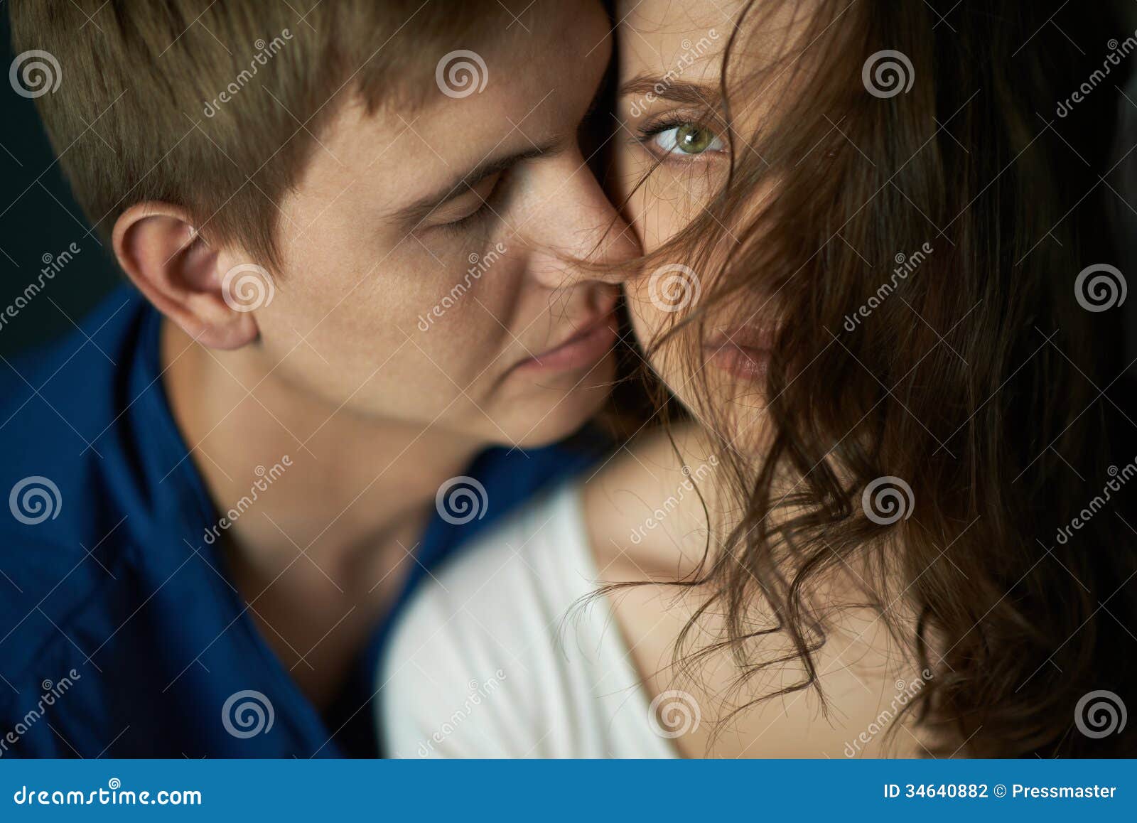 Intimidad foto de archivo. Imagen de hermoso, amor, persona - 34640882