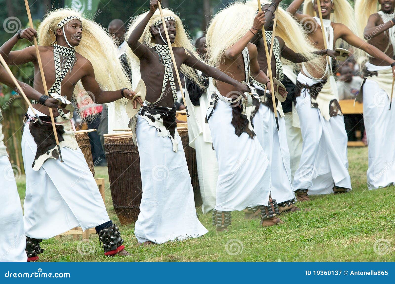 Intore dancers editorial photography. Image of genocide - 19360137