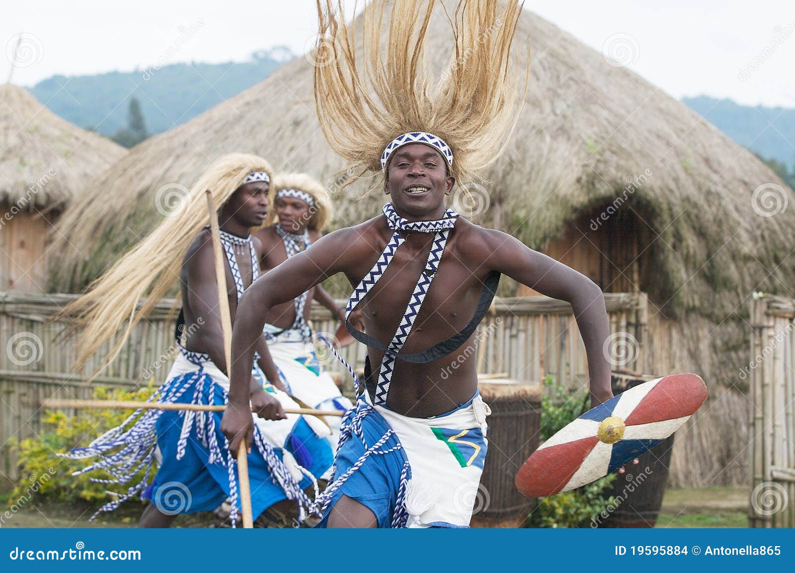 Intore dancers editorial stock image. Image of festival - 19595884