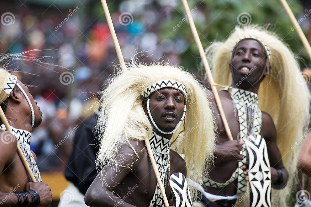 Intore dancers editorial photo. Image of ceremonies, story - 19966366