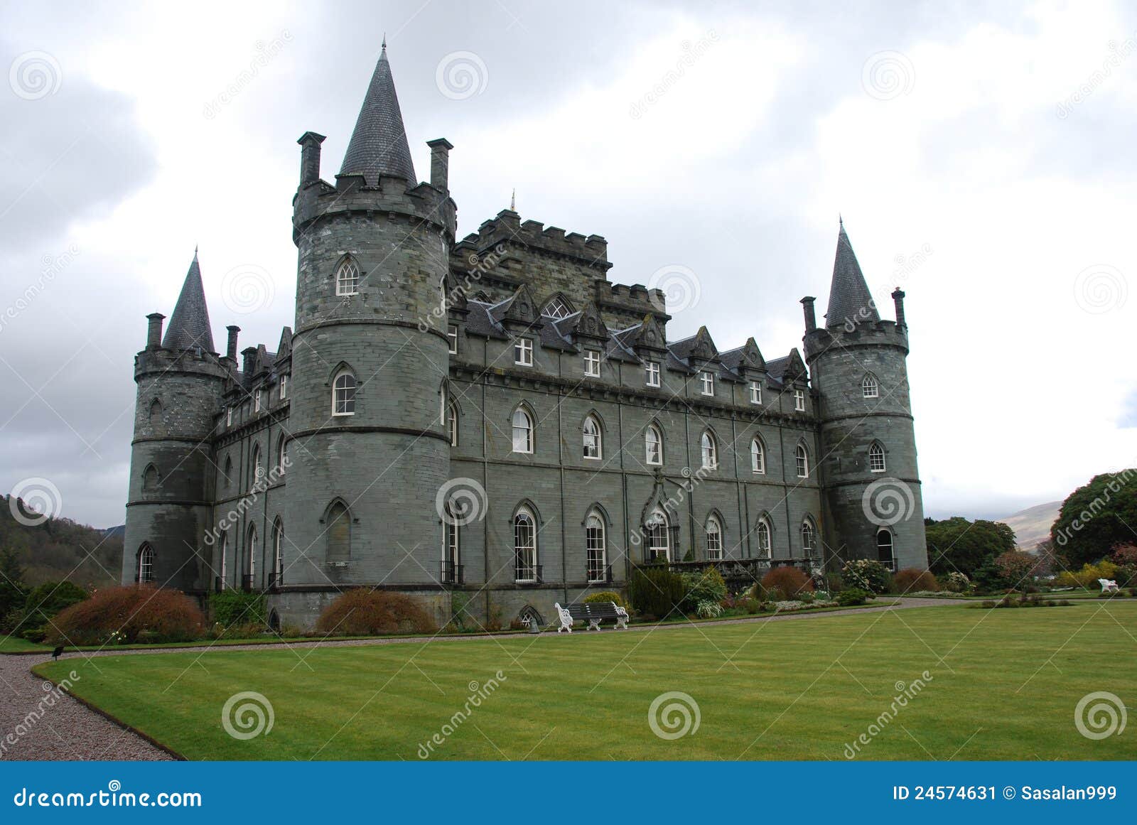 Inverary Castle Exterior View Stock Image - Image of castle, bush: 24574631