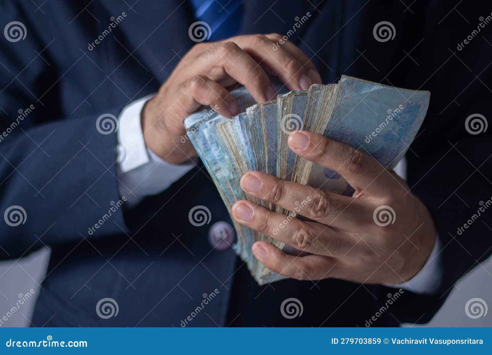 Investors are Counting Banknotes in Their Hands Stock Image - Image of ...