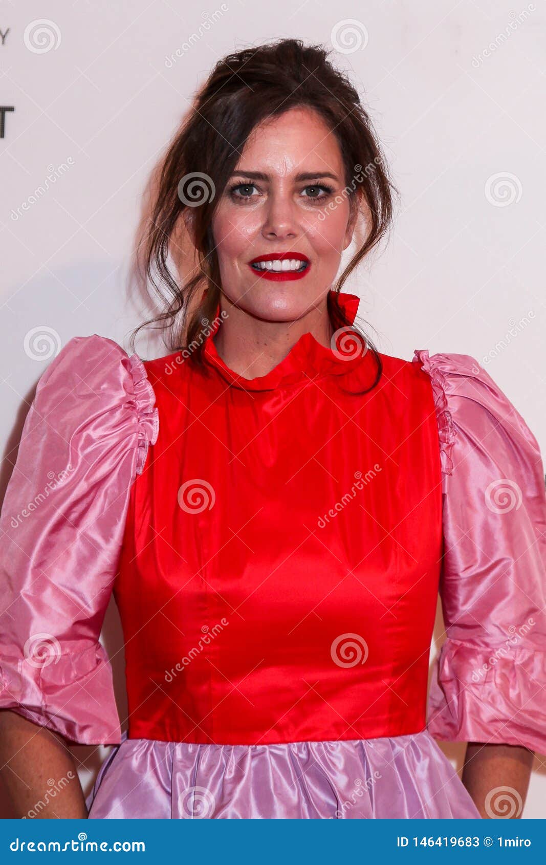 Ione Skye